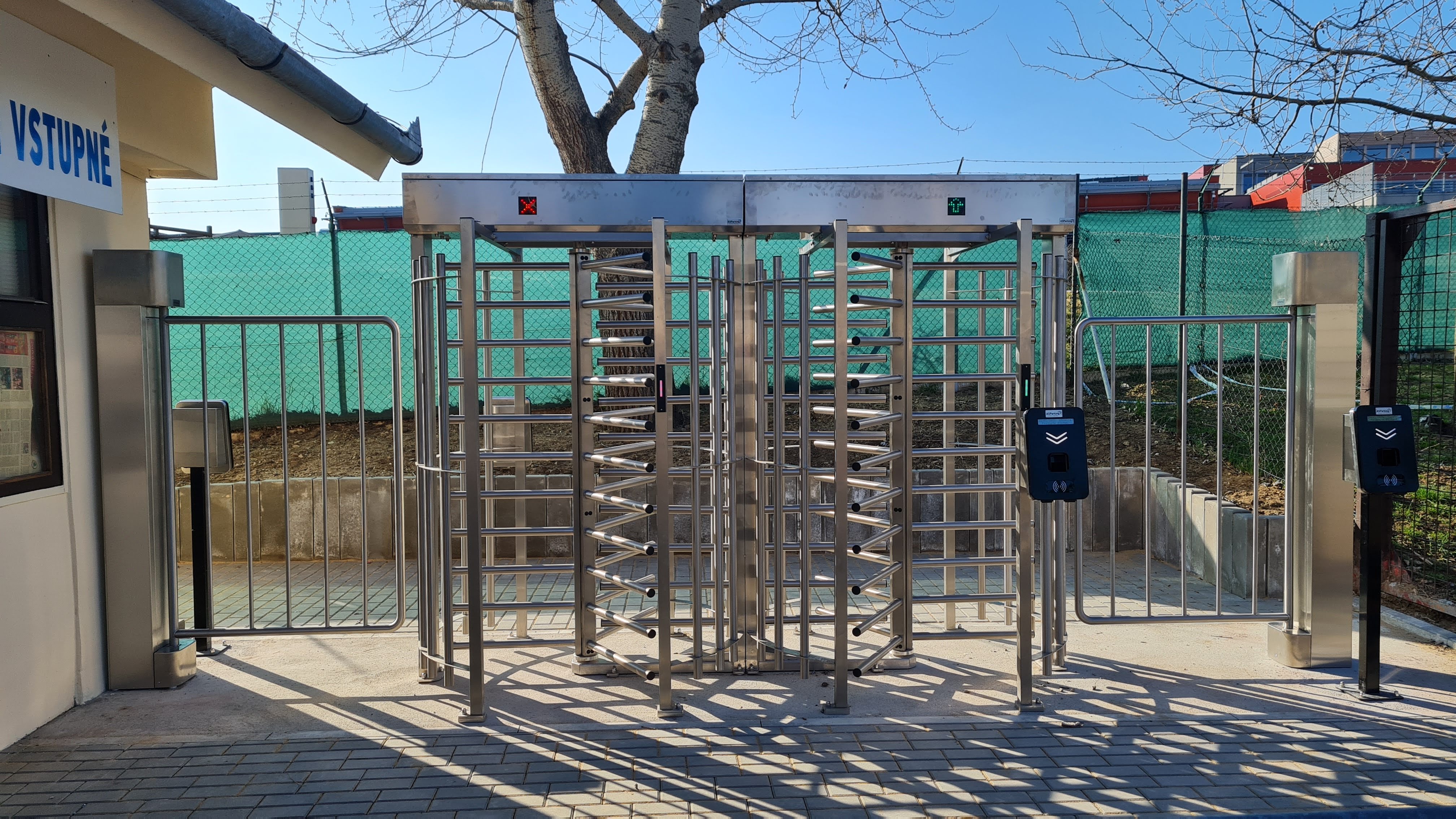 Entry / exit terminal | ASParking